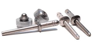 Le guide ultime des rivets : Types et procédés de rivetage